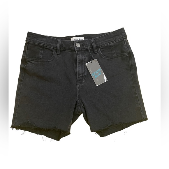 studio blue | Shorts | Studio Blue Black Distressed Denim Size 29 ...